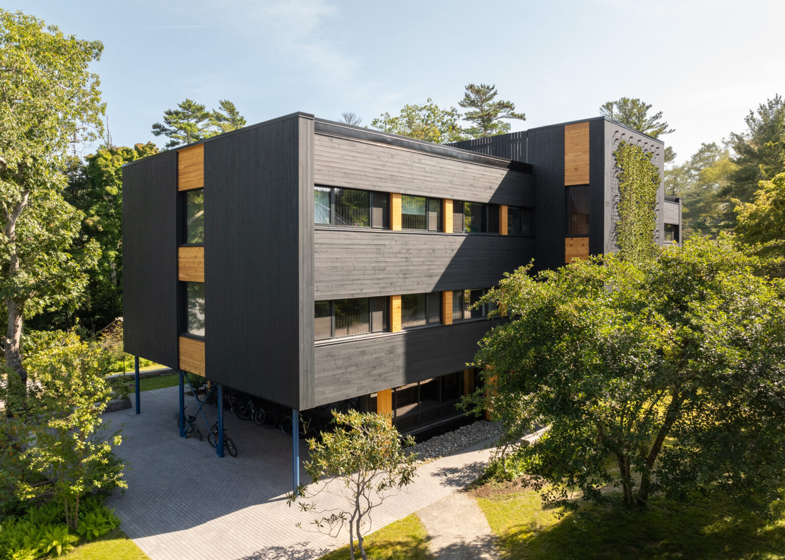 Massivhaus - OPAL Architecture / Innovation / Ecology